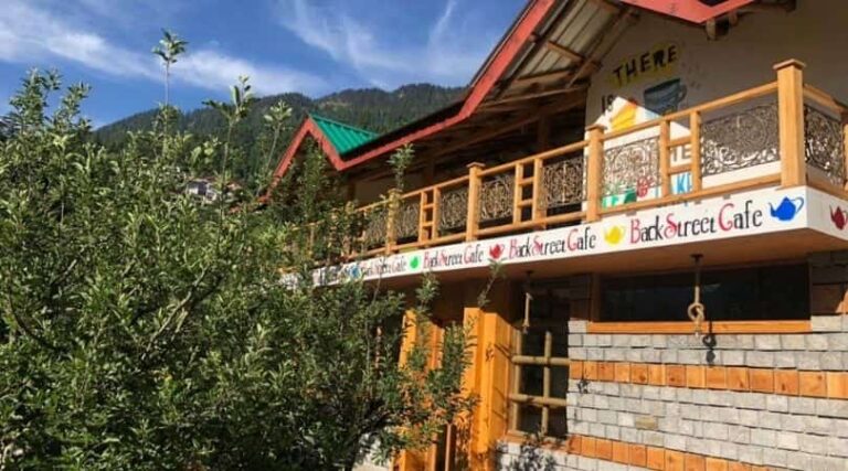 The 12 Best Cafes In Manali For Foodgasm | Travel Character